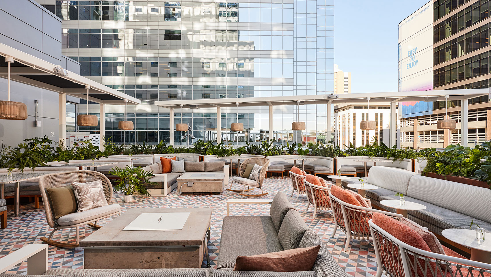 Phoenix Rooftop Bar - Eden | Kimpton Hotel Palomar Phoenix