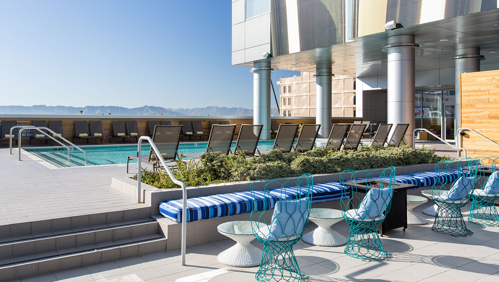 Rooftop Hotel Pool in Phoenix | Kimpton Hotel Palomar Phoenix